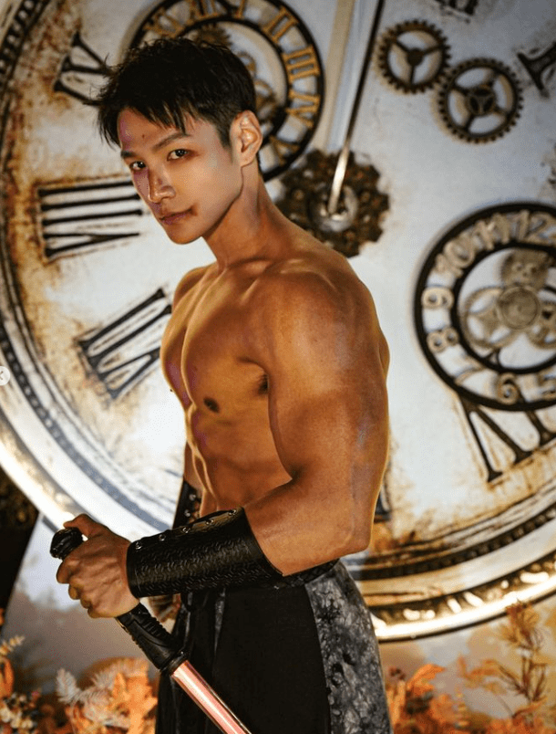 帅气的@Jason_deng 万圣节的新照_侵权_合作_洽谈