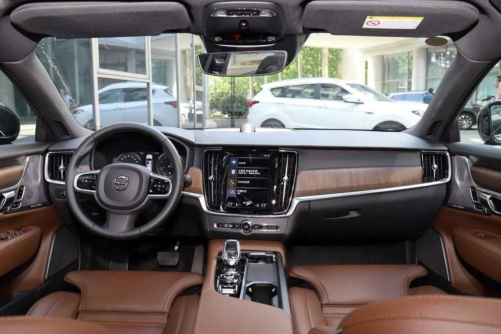 豪华C级车，车长超5米，标配2.0T+8AT，比A6L大气，实拍沃尔沃S90_搜狐汽车_搜狐网