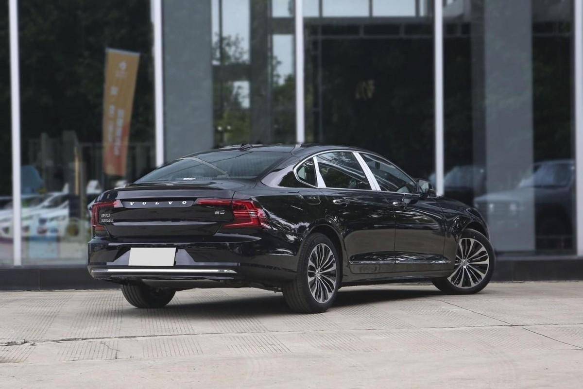 豪华C级车，车长超5米，标配2.0T+8AT，比A6L大气，实拍沃尔沃S90_搜狐汽车_搜狐网