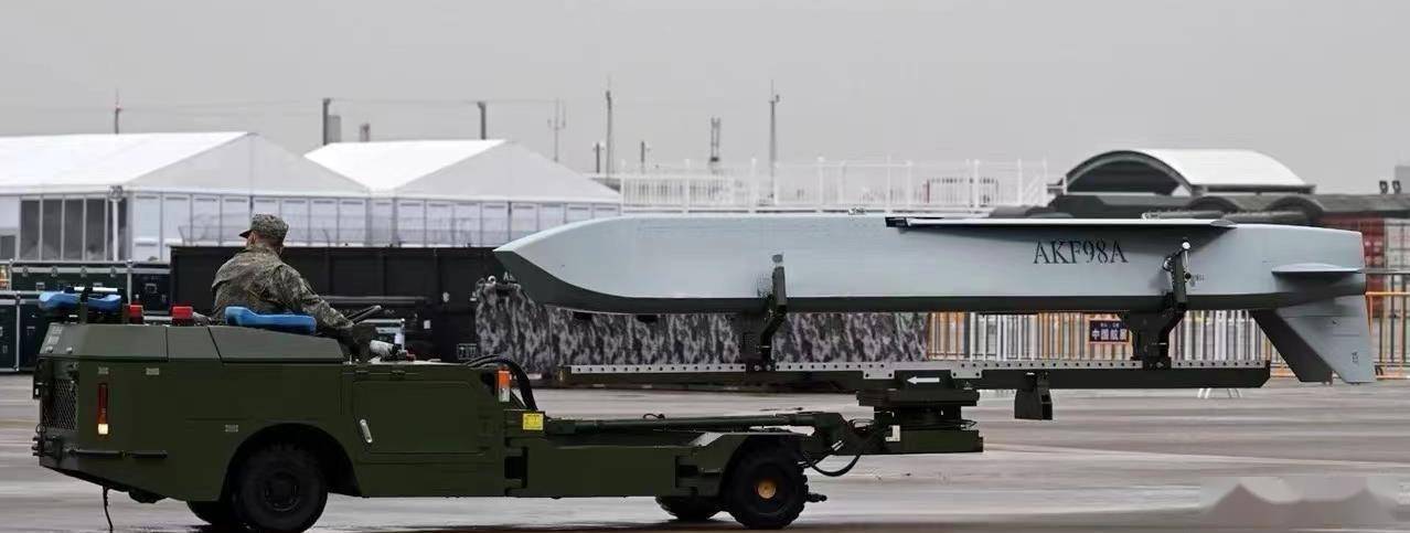 全网神秘、首次亮相的空军AKF98A，是不是防区外隐身巡航导弹？_布撒_弹体_航空