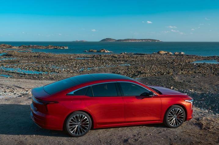 能否与同价位合资品牌PK，解读奔腾B70设计_搜狐汽车_搜狐网