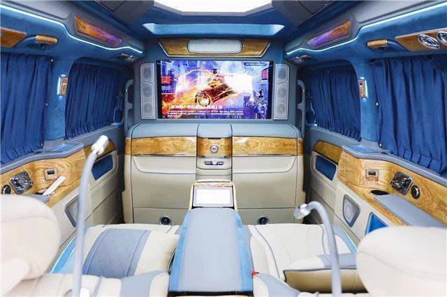 奔驰V260L改装，豪客V600全隔断四座商务车，MPV中的劳斯莱斯_搜狐汽车_搜狐网