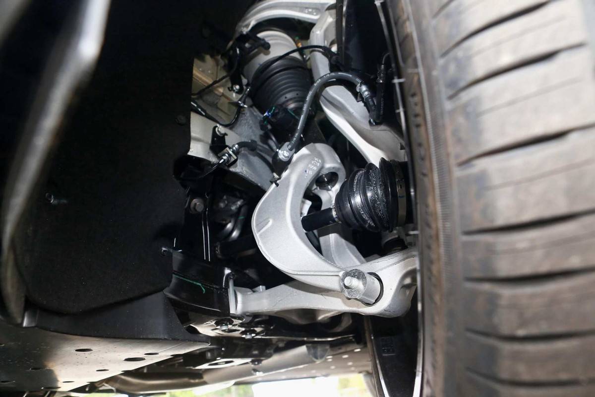 误会理想了？理想L8低配综合续航也是1315km，NOA、空悬都是标配_搜狐汽车_搜狐网