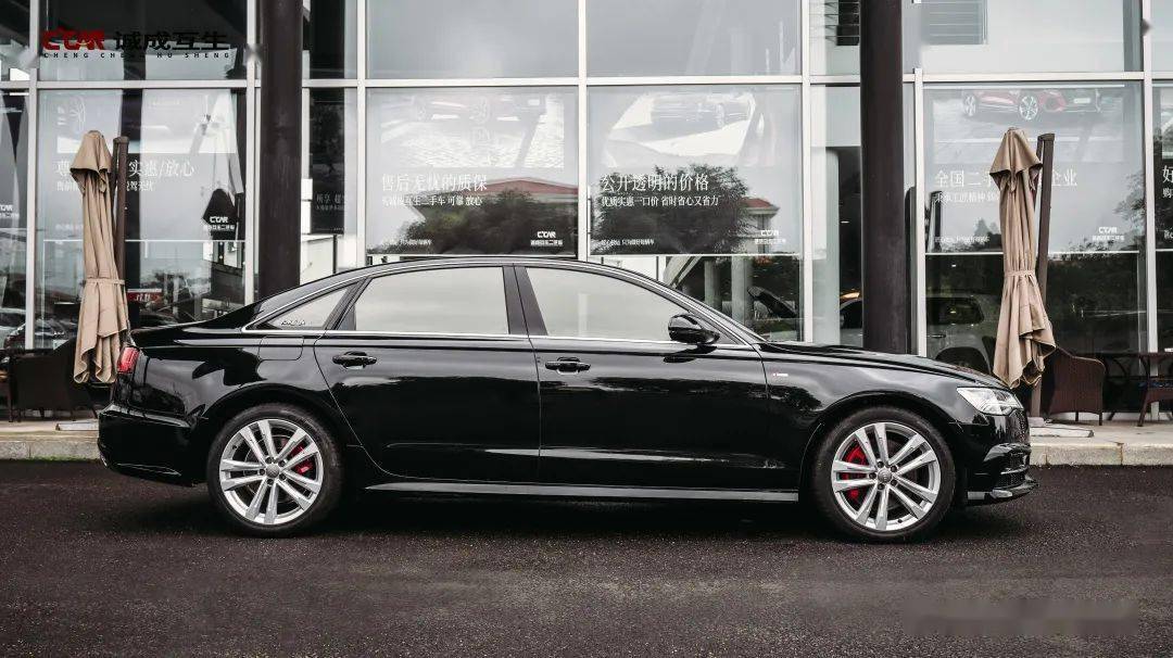 (最新到店)3.0T+V6，车长超5米，不到30万！【奥迪A6L 30周年年型 45TFSI quattro 运动型】_搜狐汽车_搜狐网