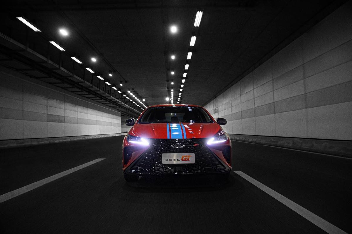 一辆可以行驶的艺术品，艾瑞泽5 GT_搜狐汽车_搜狐网