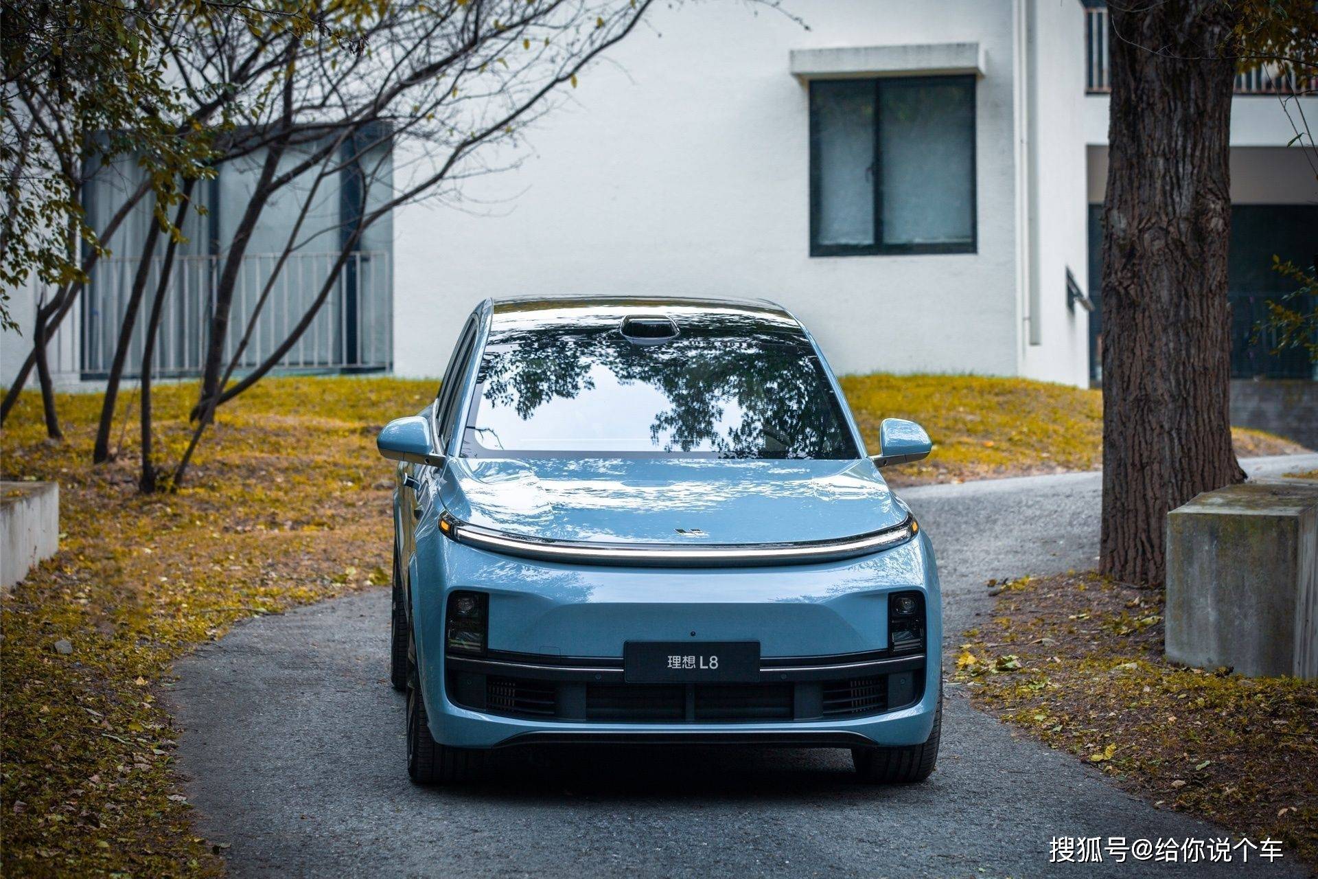 同价位的理想L8对比奔驰GLC，新能源VS燃油车，该怎么选择？_搜狐汽车_搜狐网