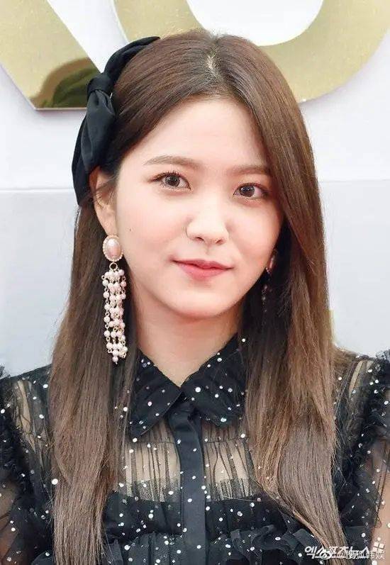 剧情太带感了！YERI将主演新网剧《清潭国际高中》_专访_挑战_aespa