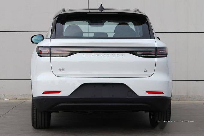 零跑C11“廉价版”销售资料曝光！搭1.2T三缸机_搜狐汽车_搜狐网