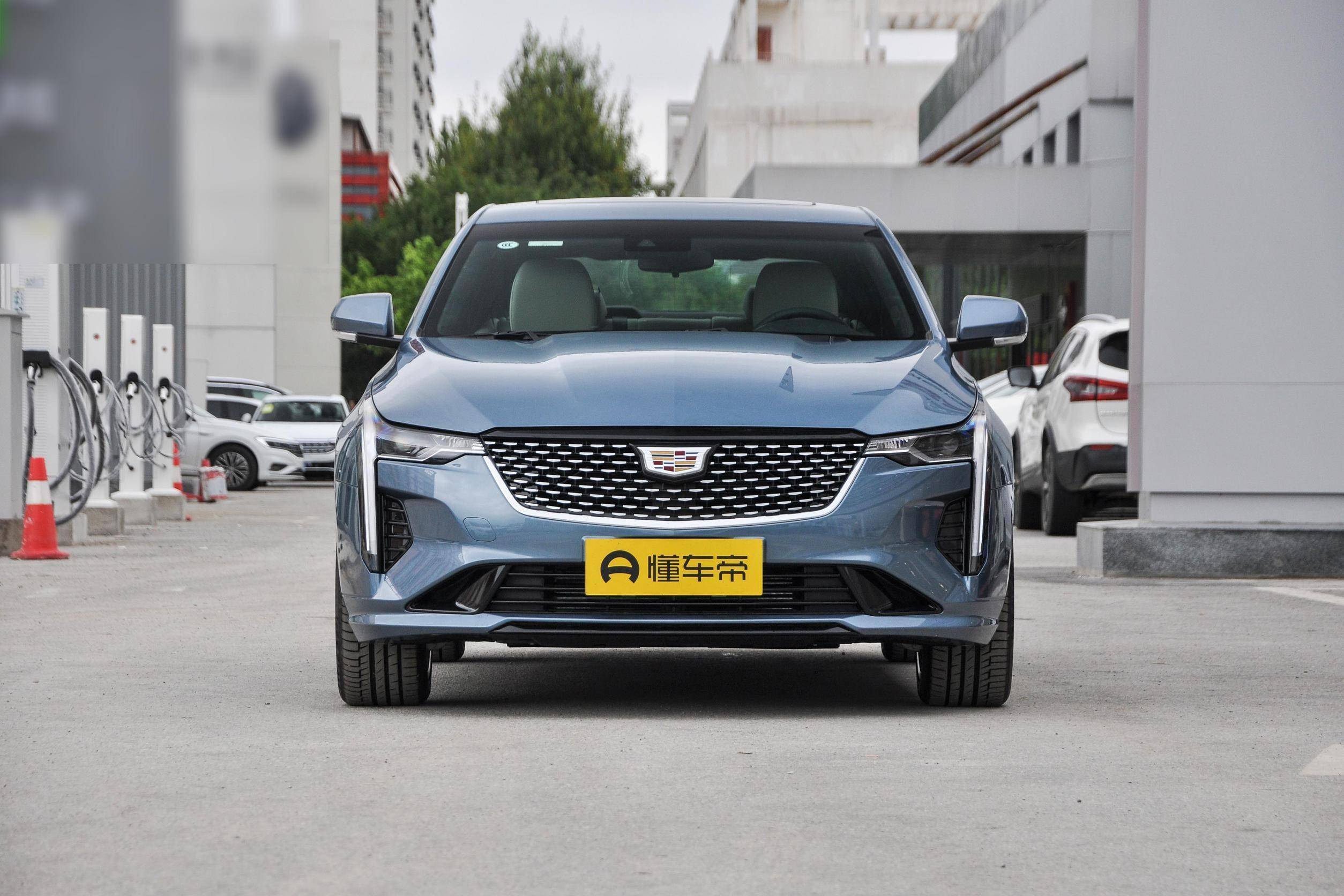 凯迪拉克CT4：1.5T有211匹马力，纵置后驱+8AT，值不值得购买？_搜狐汽车_搜狐网