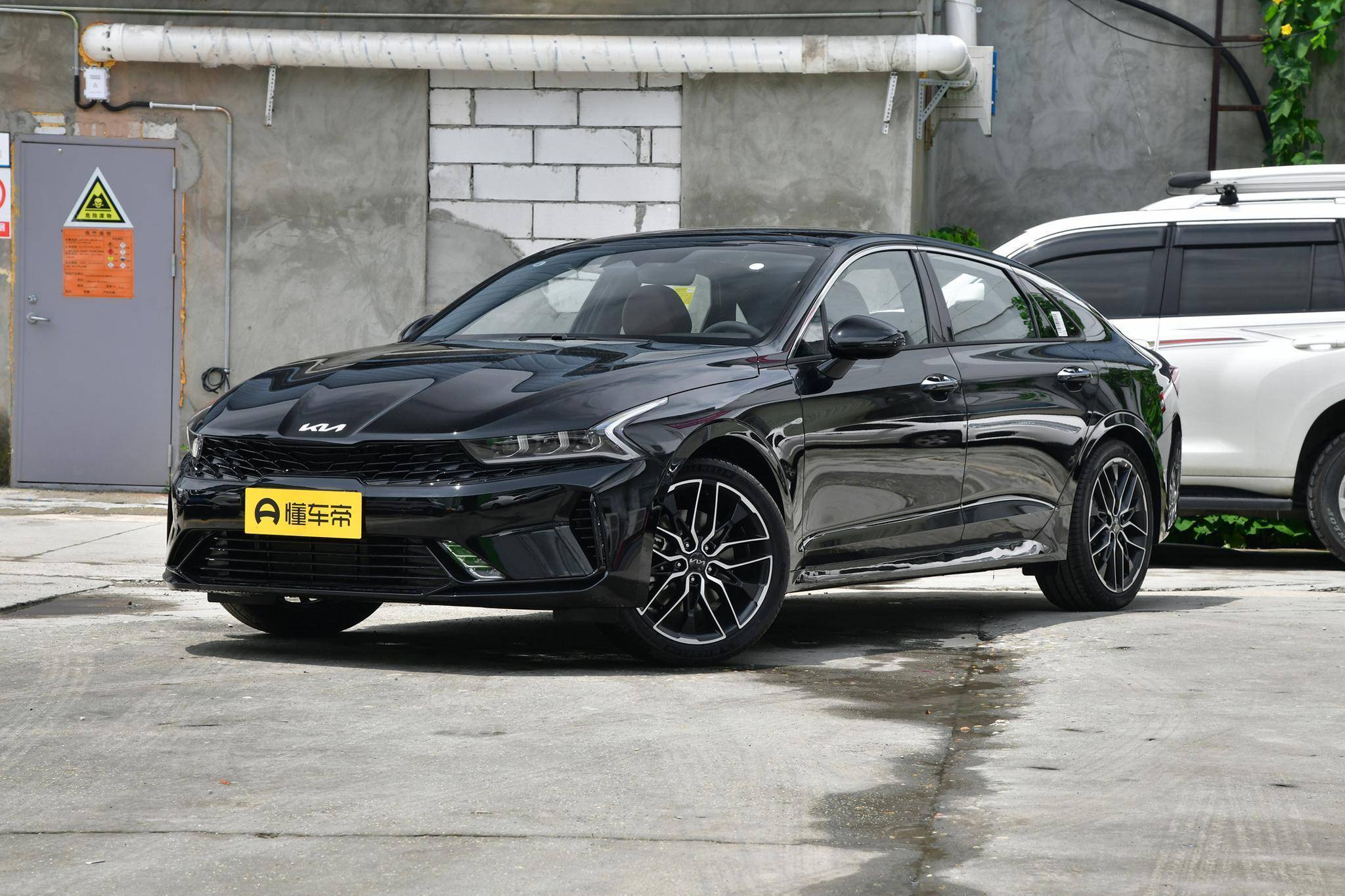 悦达起亚K5：240马力+8AT，加92号就行，过年开它回家，有面儿_搜狐汽车_搜狐网