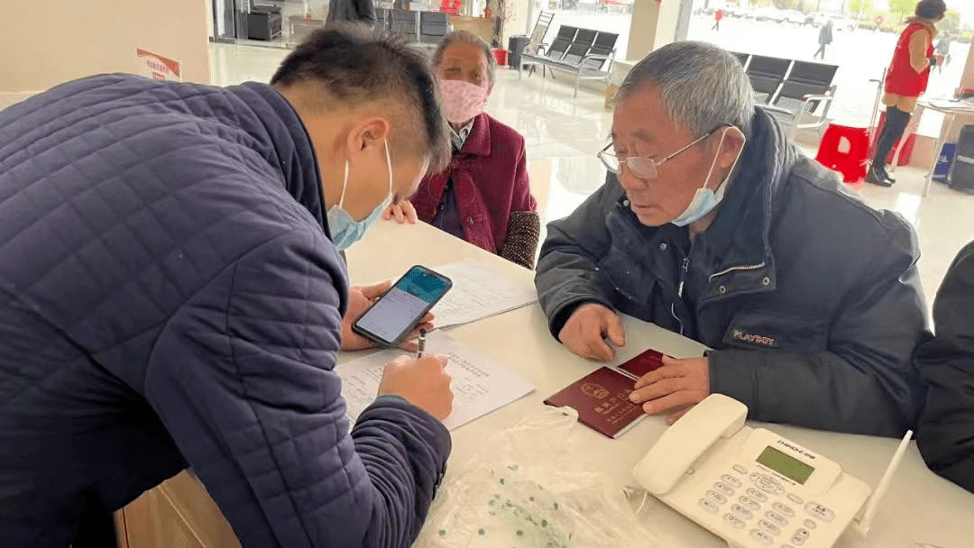 5分钟办完一个优待证 暖心“小杜”获退役军人点赞_孙先生_办证_杜茂林