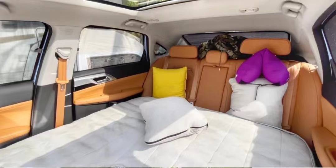 同样刚休完产假上班 我的小鹏P5让同事的深蓝SL03黯然失色_搜狐汽车_搜狐网