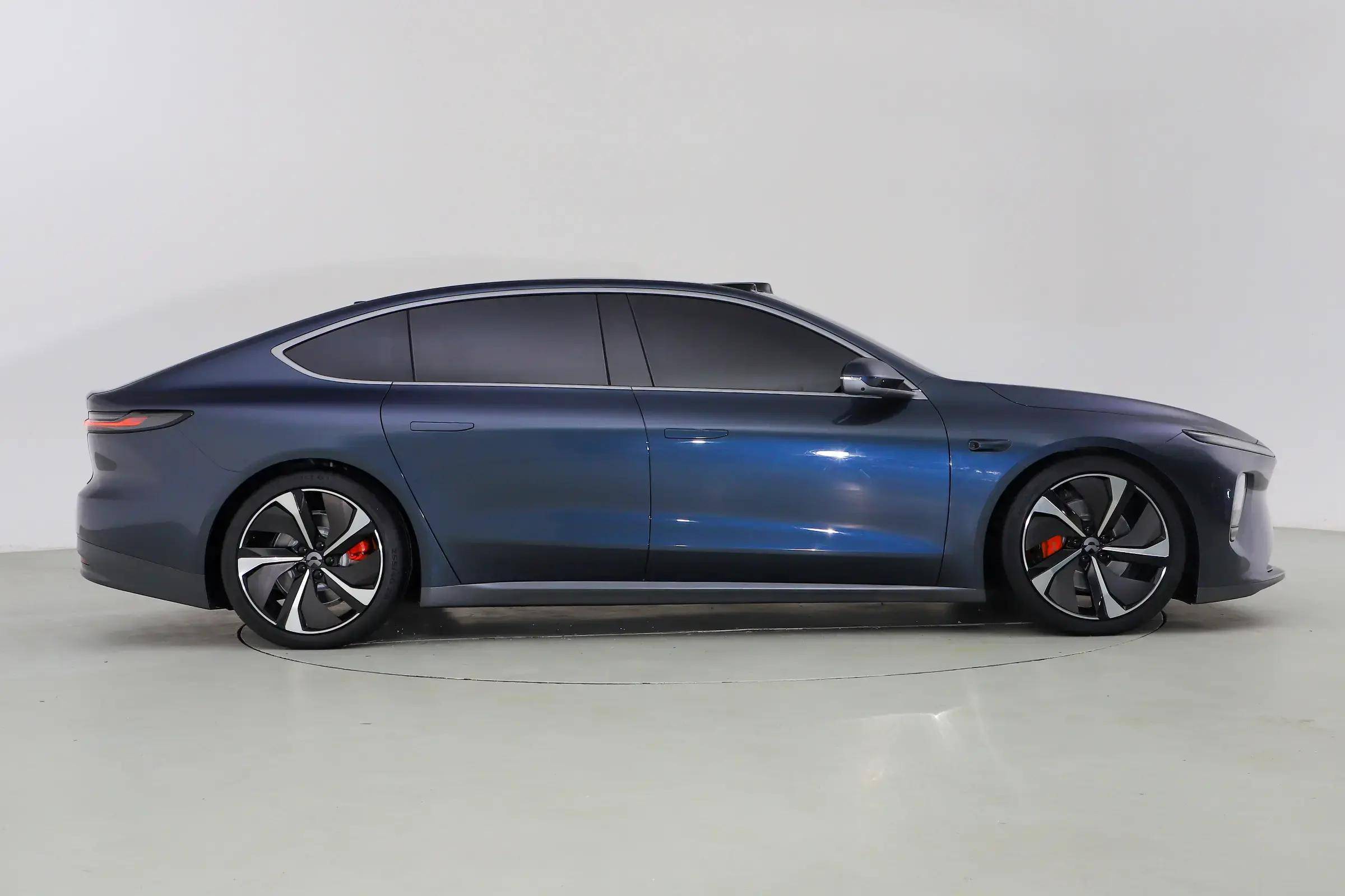 百公里加速仅3.8秒，蔚来ET7综合表现抢眼_搜狐汽车_搜狐网