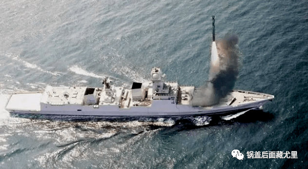 印度海军第二艘P-15B“维沙卡帕特南”级驱逐舰正式服役_莫尔穆冈_布拉莫斯_发射