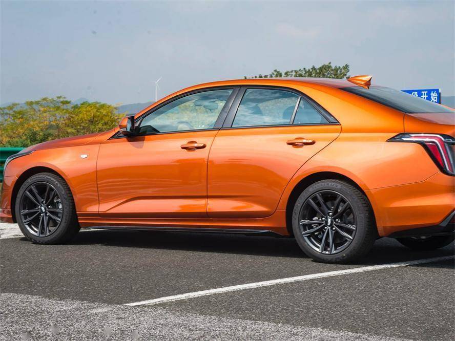 又一豪车“售价跳水”，凯迪拉克CT4落地不足20万，1.5T+14扬声器_搜狐汽车_搜狐网