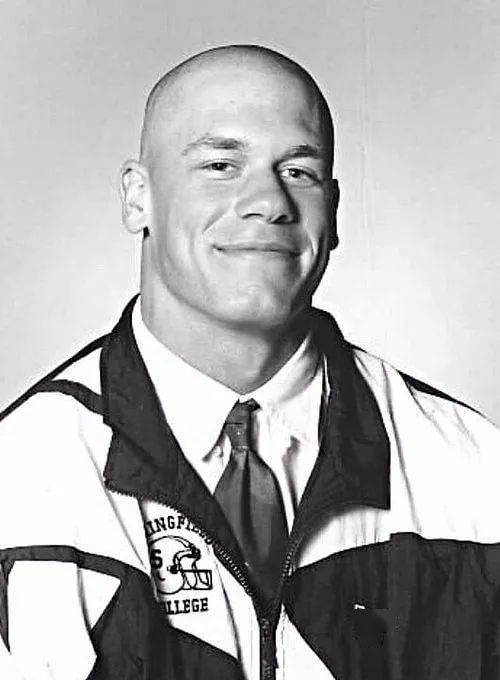 童年英雄变老！SmackDown回归后，约翰塞纳的秃头照片在推特上疯传_Cena_John_比赛