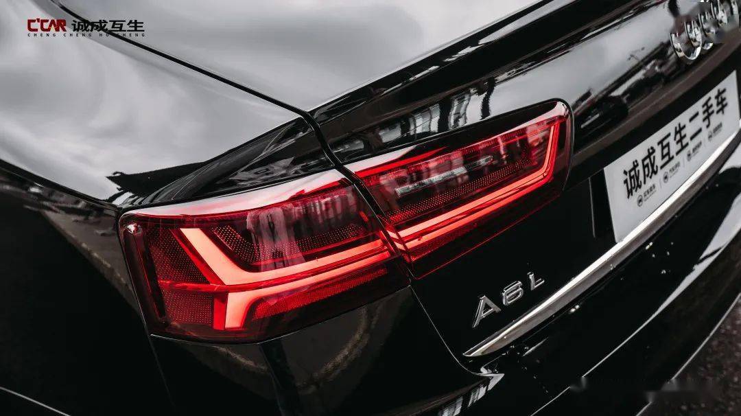 不到30万买A6？高性价比的豪华轿车不容错过！【奥迪A6L 30周年年型 45TFSI quattro 运动型】_搜狐汽车_搜狐网