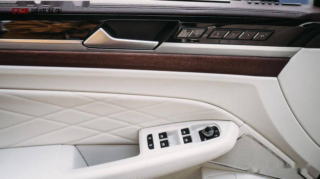 (最新到店)与“56E”同级别，配置堪比“78S”，只要“34C”的价格！【大众 辉昂 2021款 380TSI 尊贵版】_搜狐汽车_搜狐网