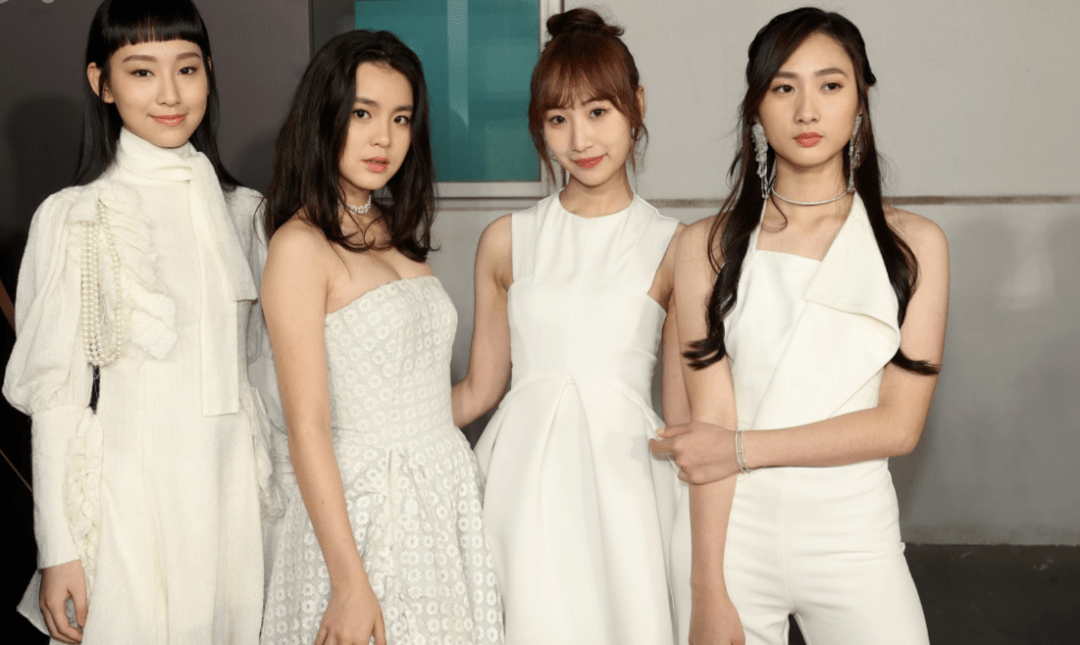 《新四十二章》插曲被网民大赞好听！原来是由16岁TVB小花主唱_Windy_Chantel_天文