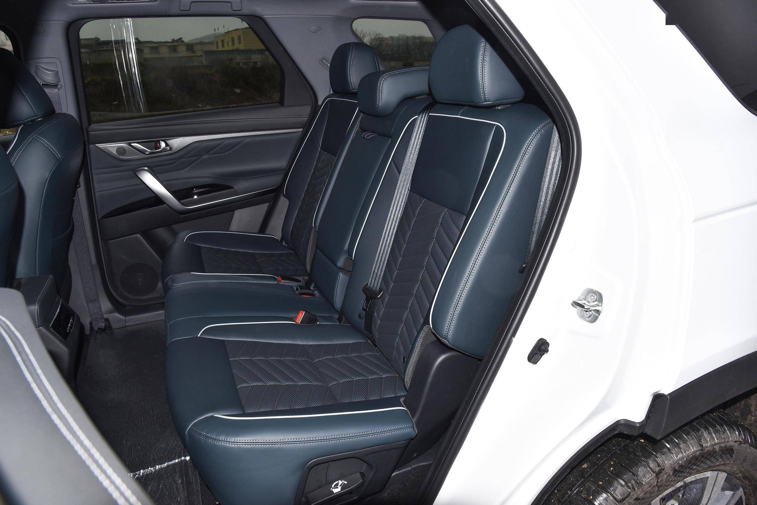 售17.59万起，全系2.0T+8AT，新长安CS95 PLUS来袭，不妨了解一下_搜狐汽车_搜狐网