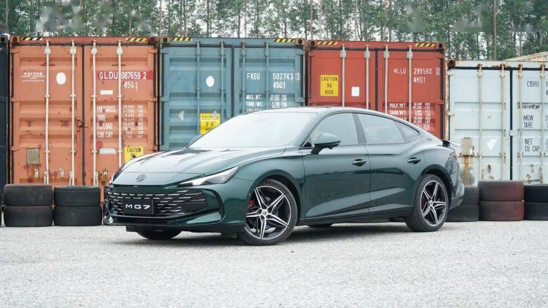 2.0T+9AT 261马力，15万竟有保时捷同款设计？_搜狐汽车_搜狐网