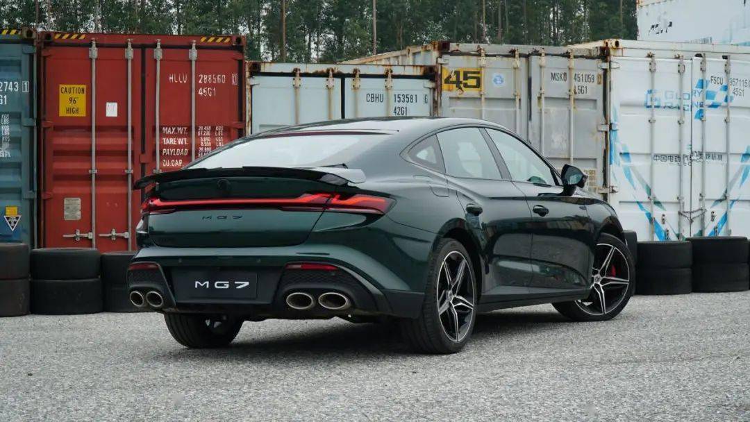 2.0T+9AT 261马力，15万竟有保时捷同款设计？_搜狐汽车_搜狐网