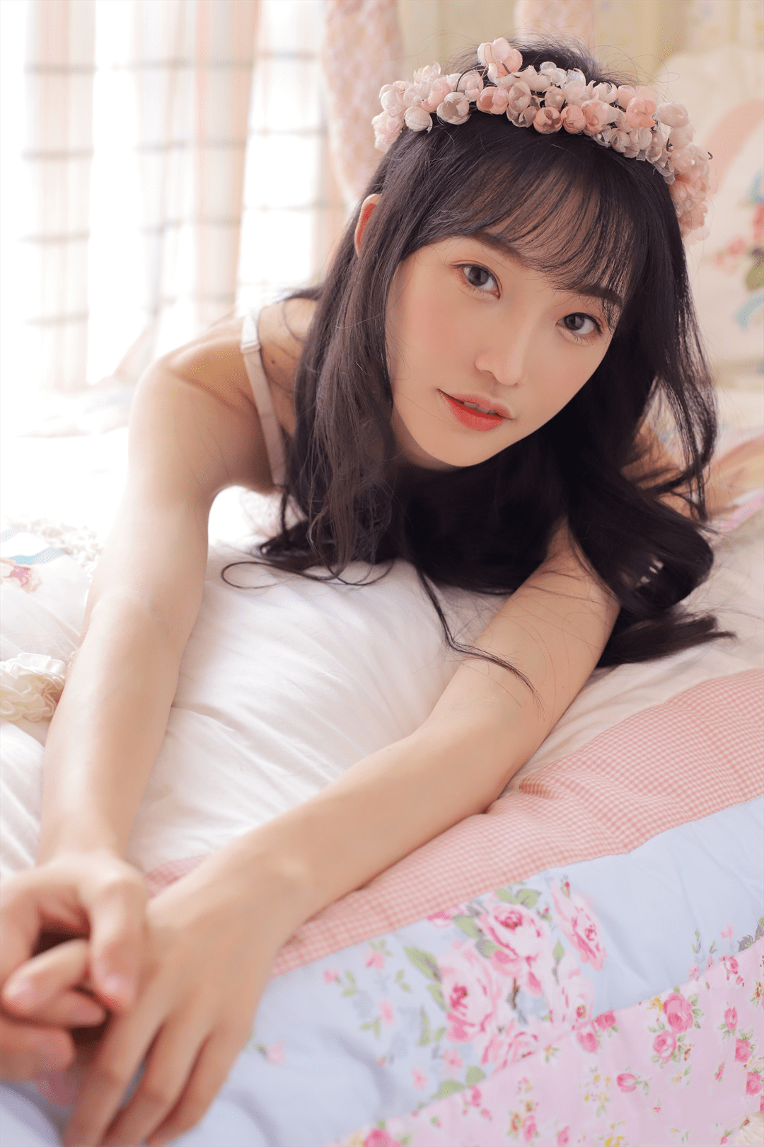 比 蜜糖”还甜的粉色系纯欲少女写真~~氧气白色屏幕