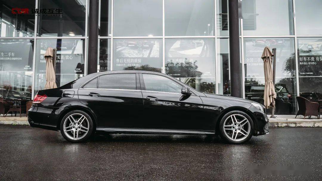 (最新到店)十几万买“小号S级”，还是大标，真有面子!【奔驰E级 E260L 运动豪华型】_搜狐汽车_搜狐网