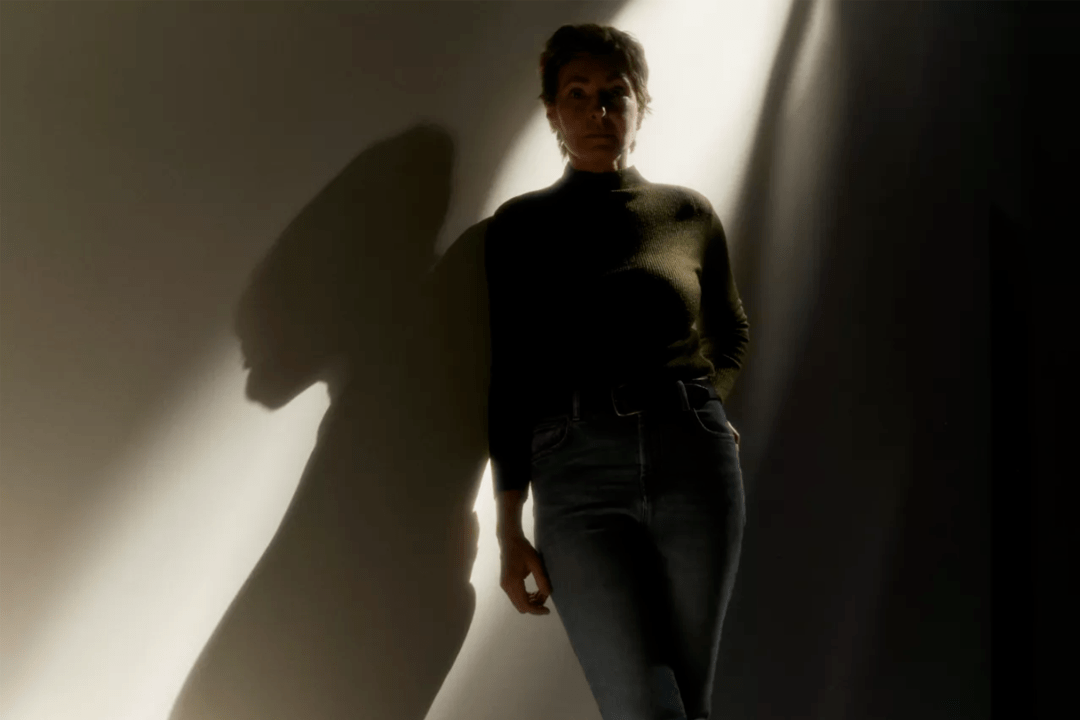 安·维罗尼卡·詹森斯(Ann Veronica Janssens)_Entre_'Grand_le