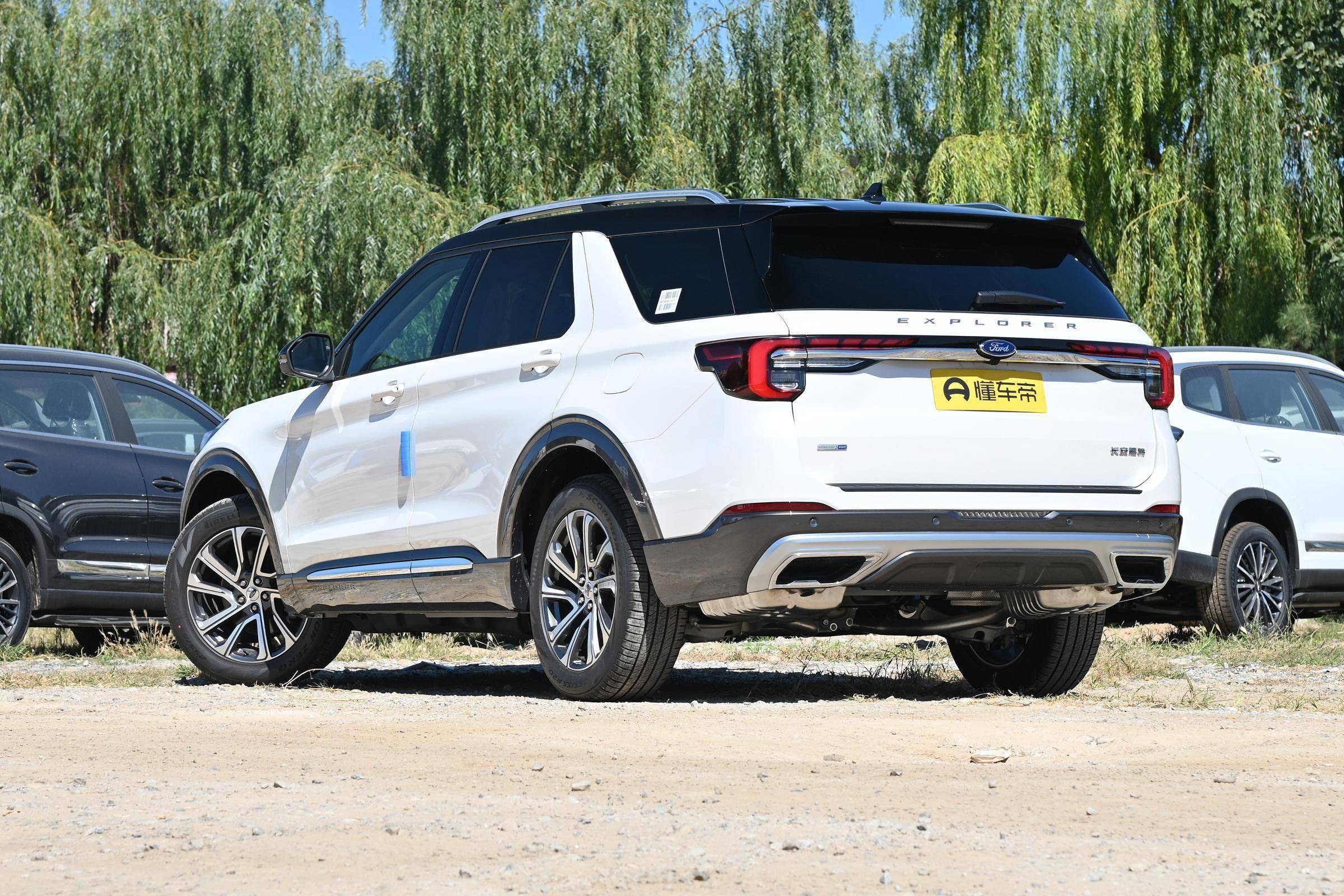 2.3T+10AT，售30.98万起，轴距超3米，福特探险者值不值得购买？_搜狐汽车_搜狐网