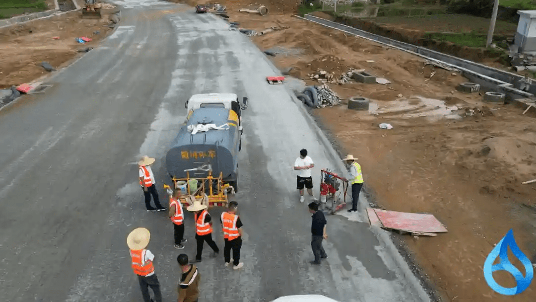 S236省道英黄线，预计明年三月通车_英山_项目_路面
