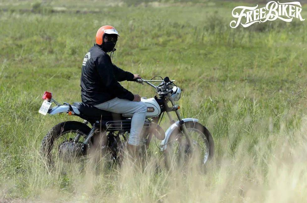 用经典复刻经典：当SR400遇上DT-1 | 每日一车_搜狐汽车_搜狐网