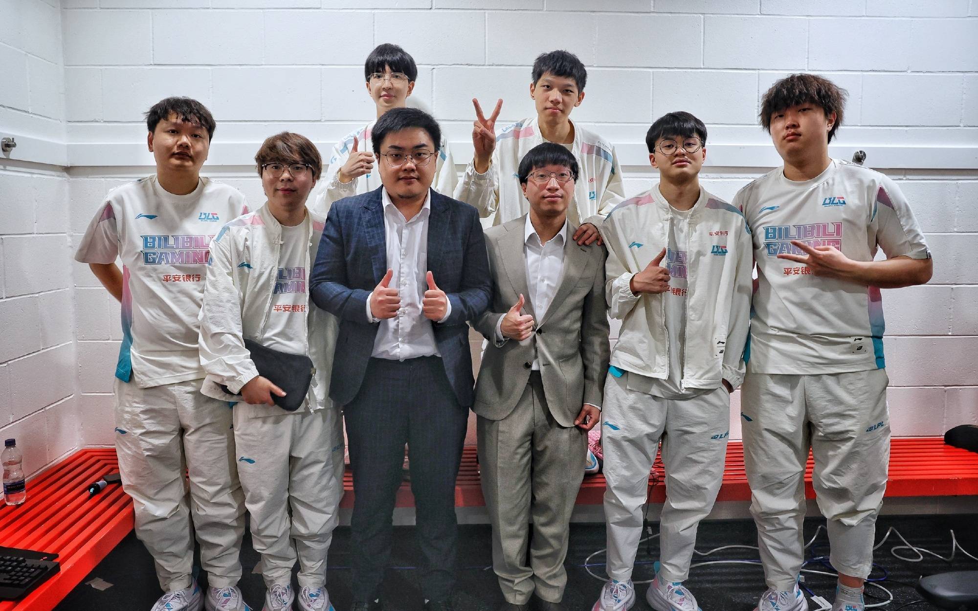 痛击两支韩国战队，BLG伦敦之行变得更强-搜狐大视野-搜狐新闻