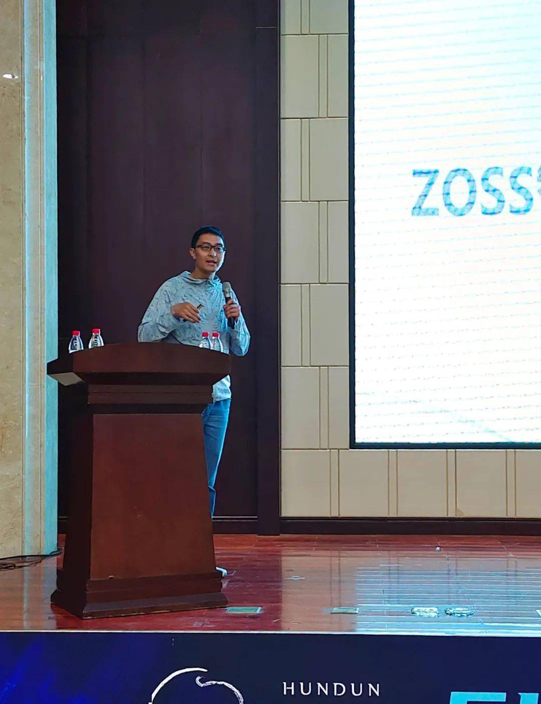 创作利器来了！晋商行携“ZOSS”亮相山西首届Chat GPT高峰论坛_应用_技术_企业