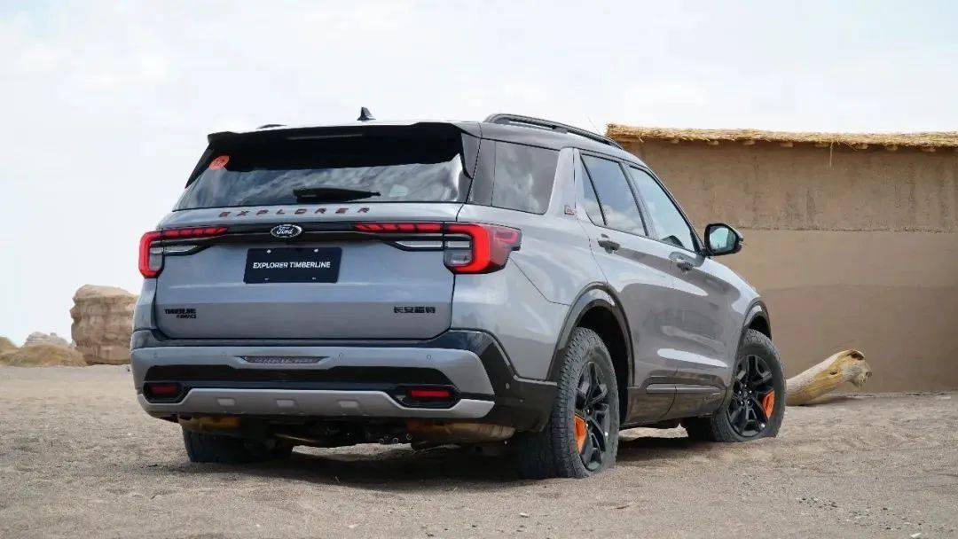 9AT+四驱，顶配14万不到，体验竟被国产8AT吊打？_搜狐汽车_搜狐网