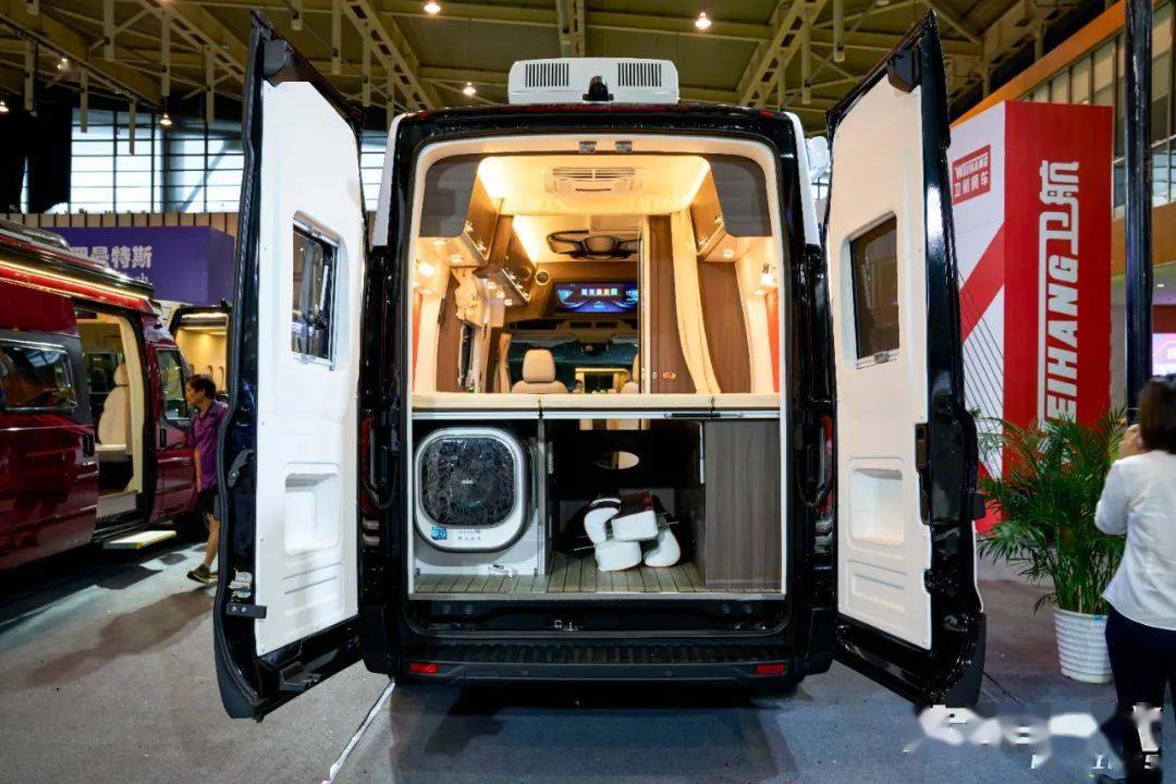 展会第二日：2.3T+8AT的V363来了 卫航福特·黑豹全新布局正式发布!_搜狐汽车_搜狐网