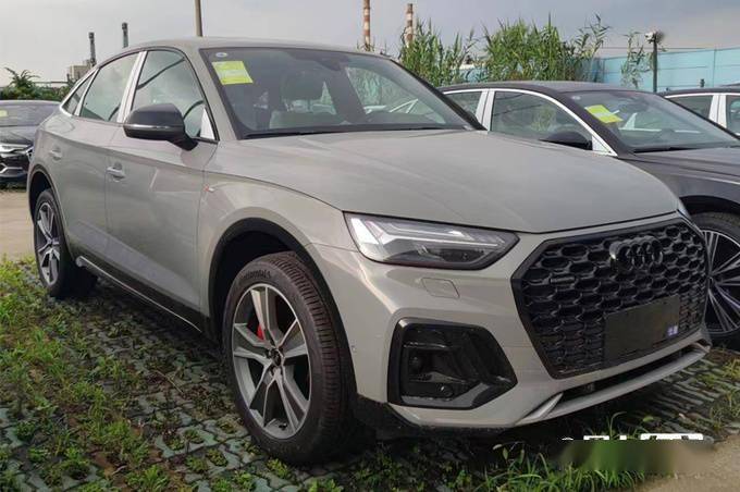 奥迪新Q5L轿跑配置曝光 10月上市 预计43.2万起售_搜狐汽车_搜狐网