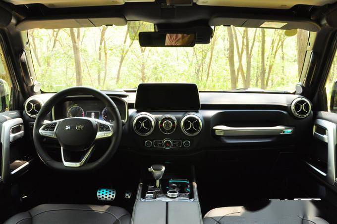 省6万买新款！BJ40雨林穿越版-售26.99万 尺寸大一圈_搜狐汽车_搜狐网