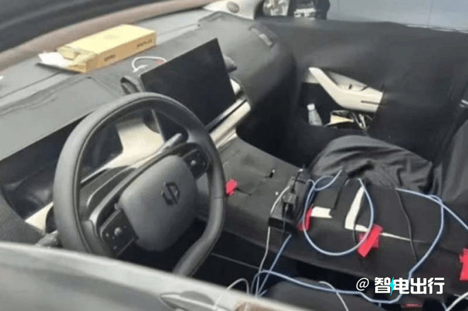 零跑全新中大型SUV首发！定名C10 PK理想L8_搜狐汽车_搜狐网