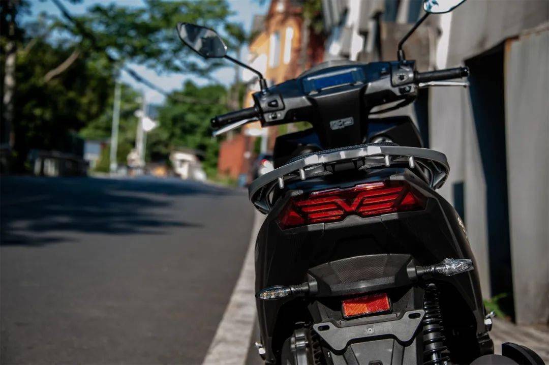 同级“最强”？！大阳VPS125极致版实测静态篇_搜狐汽车_搜狐网