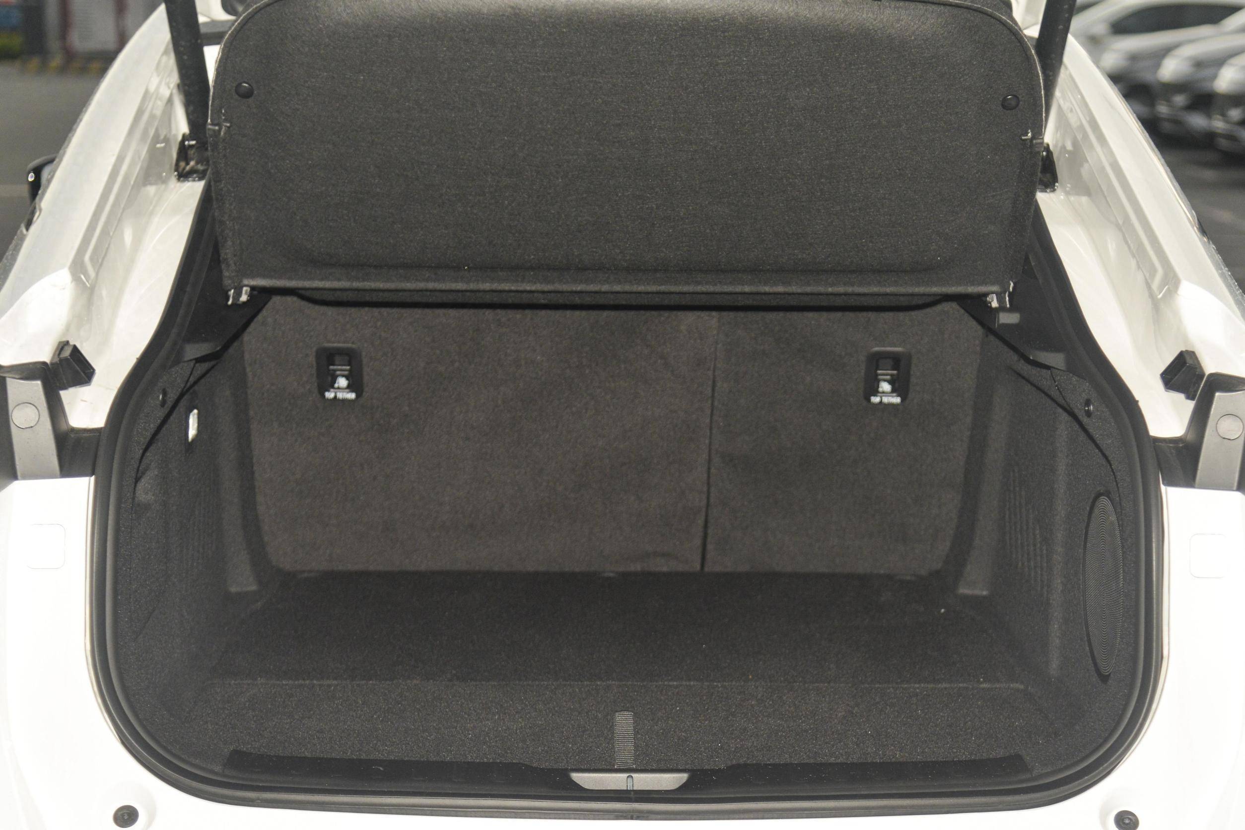 深蓝SL03焕新上市，舒适性全面升级，售14.59万起，值得买吗？_搜狐汽车_搜狐网