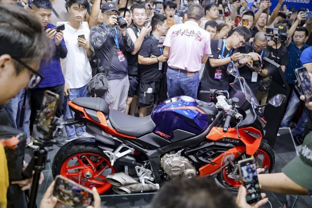 四缸仿赛RC680R领衔，宗申携多款全新车型亮相摩博会_搜狐汽车_搜狐网