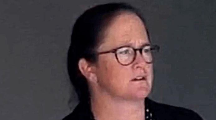 与15岁学生发生关系长达八年！澳41岁女教师终被判刑！_Collins_Beckett_受害者