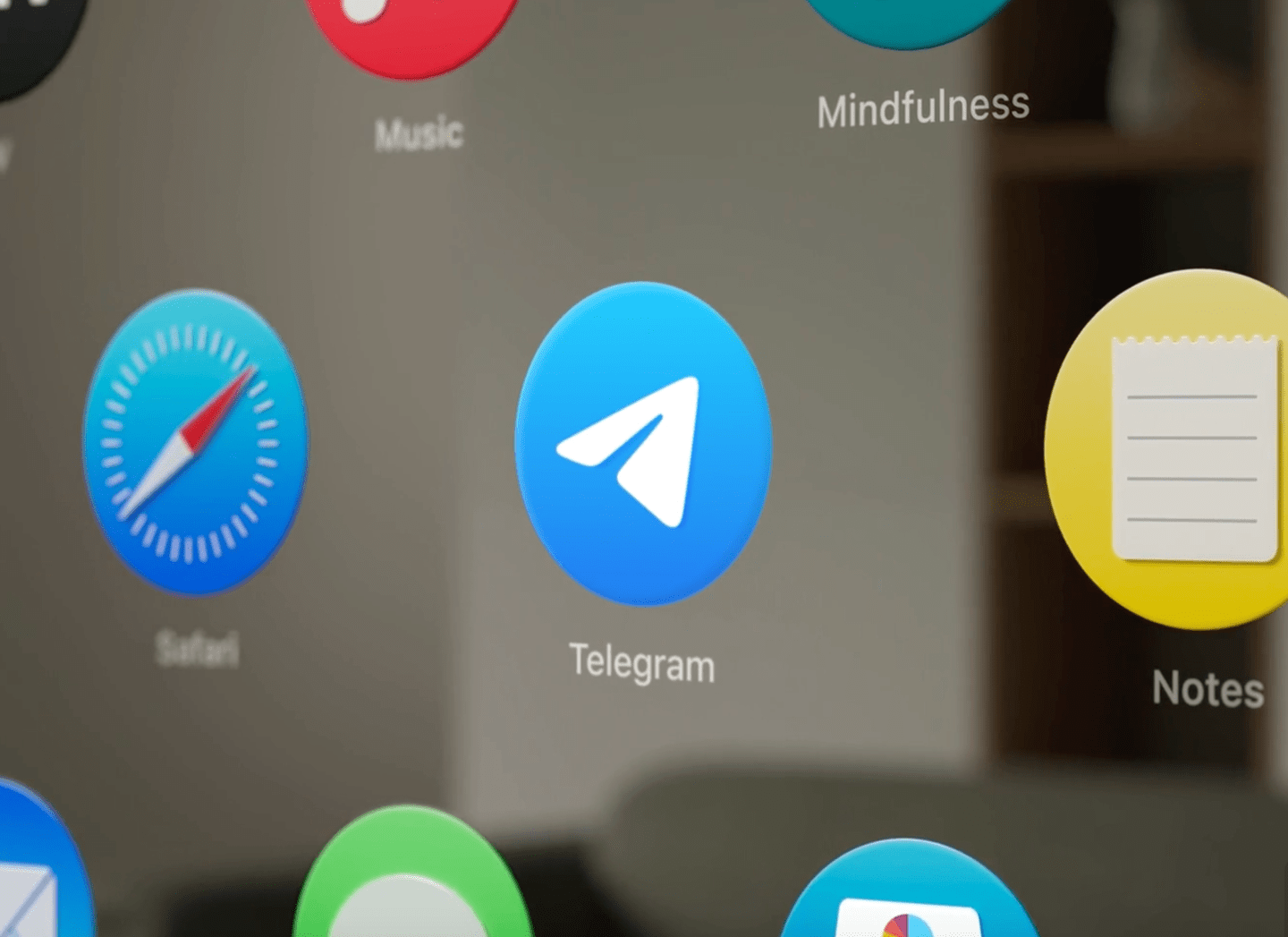 Vision Pro 首批第三方应用出炉，Telegram 展示 visionOS 版设计_Pavel_视频_功能
