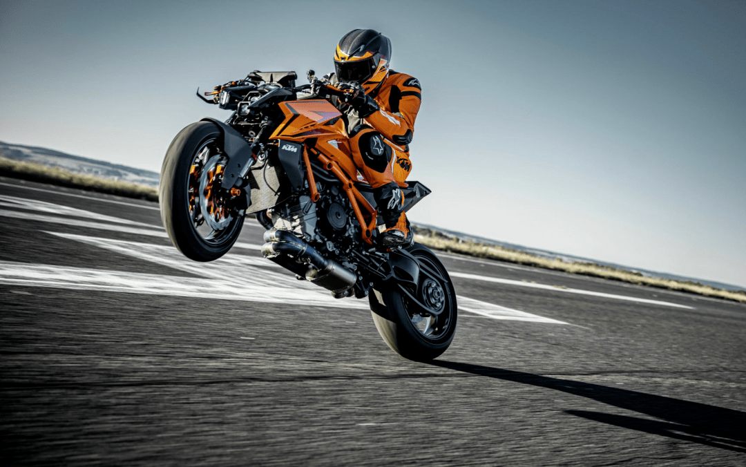 喂？在？我又加排量了,KTM 1390 Super Duke R Evo 亮相！_搜狐汽车_搜狐网
