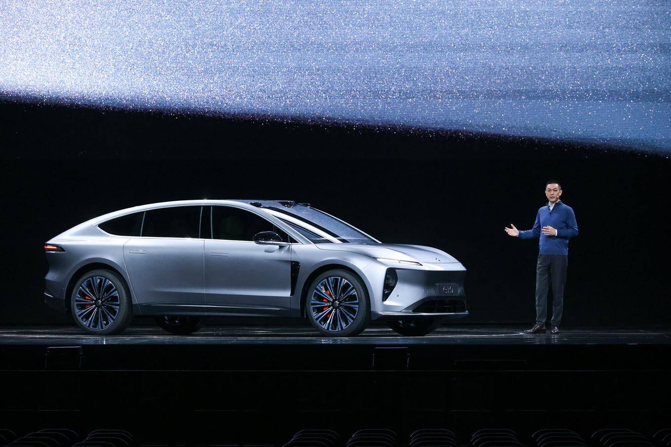 蔚来ET9智能电动车预售价80万元 计划2025年一季度交付_搜狐汽车_搜狐网