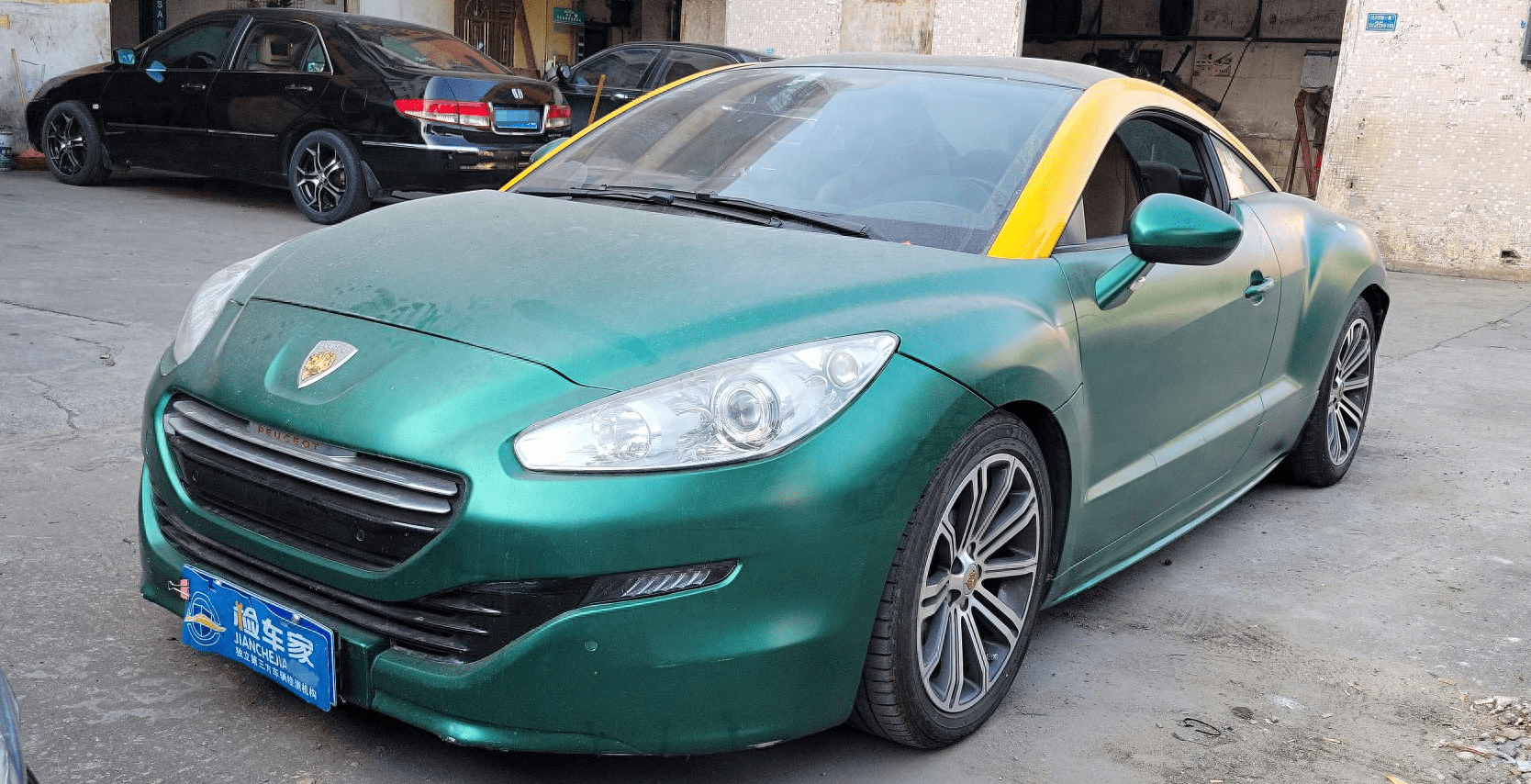 跑车都这么不爱惜！这辆标致RCZ瑕疵太多，报价6万值得买吗？_搜狐汽车_搜狐网